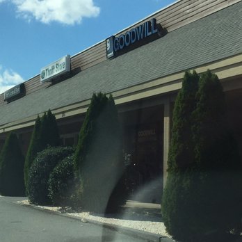 GOODWILL STORE AND DONATION CENTER - Updated October 2025 - 237 Boone ...