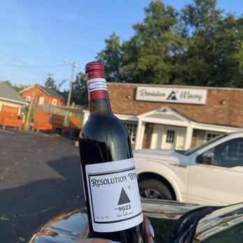 RESOLUTION WINERY - Updated July 2025 - 12 Photos - 2214 W Washington ...