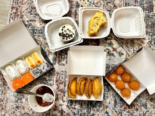 LAZEEZ BY DHABA - Updated August 2025 - 122 Photos & 45 Reviews - 745 ...