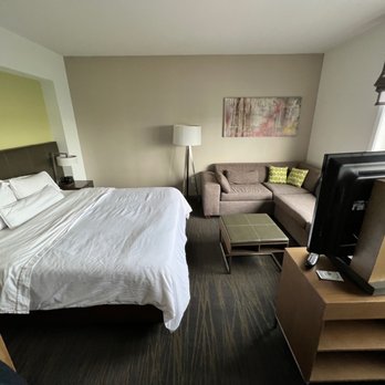 ELEMENT HARRISON - NEWARK - Updated October 2025 - 155 Photos & 98 ...