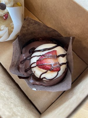 SCRATCH CUPCAKERY - Updated December 2025 - 69 Photos & 86 Reviews ...