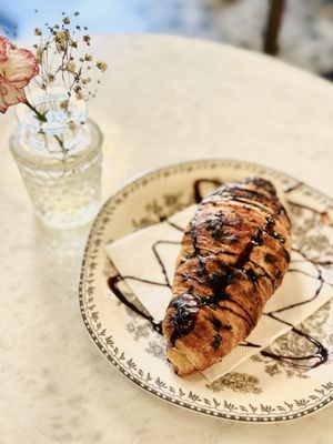 CAFE DEKO - Updated January 2026 - 219 Photos & 74 Real Reviews - 715 S ...