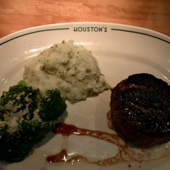 HOUSTON’S RESTAURANT - Updated November 2024 - 704 Photos & 751 Reviews ...