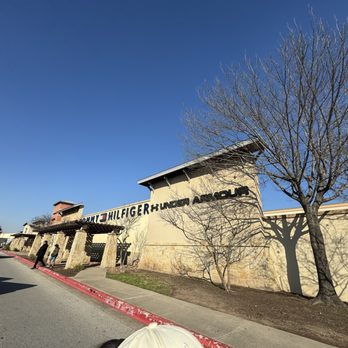 ROUND ROCK PREMIUM OUTLETS - Updated November 2025 - 287 Photos & 202 ...