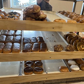 HONEY BEE BAKERY - Updated July 2024 - 18 Photos & 34 Reviews - 1105 ...