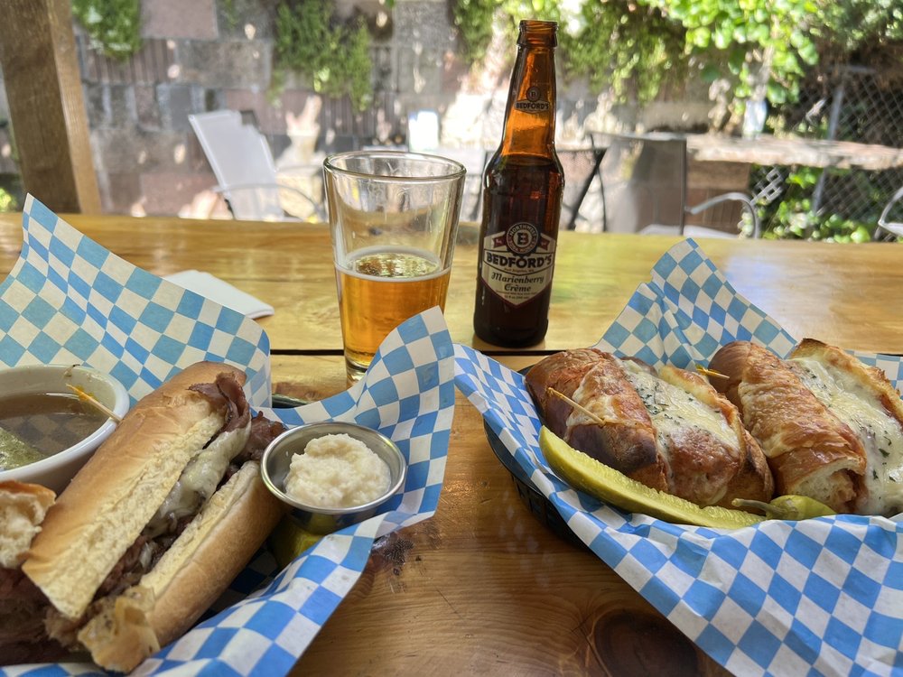 SCRIBLES BISTRO & DELI - 90 Photos & 131 Reviews - 1123 Monroe St ...