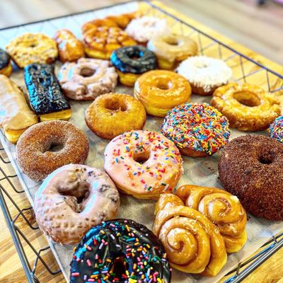 BANBURY CROSS DONUTS - Updated December 2025 - 16 Photos & 42 Reviews ...