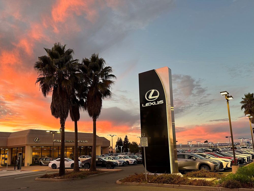 FREEMAN LEXUS - Updated December 2025 - 40 Photos & 181 Reviews - 2845 ...