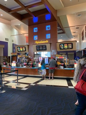 LODI STADIUM 12 CINEMAS - 93 Photos & 233 Reviews - 109 N School St ...