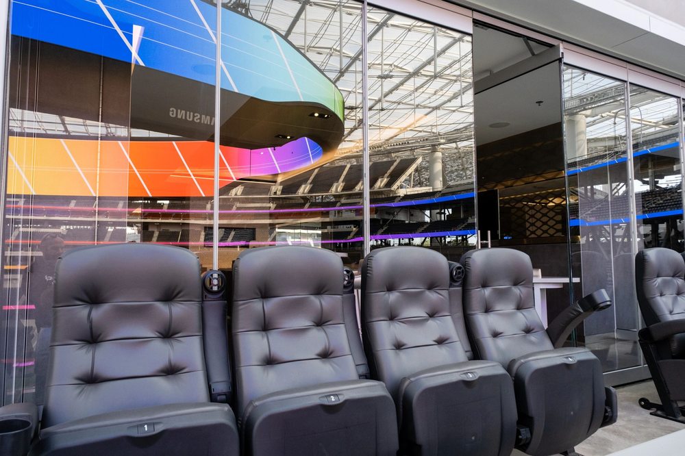 LOFTON SPORTS - Updated January 2025 - 30 Photos - 4859 W Slauson Ave ...