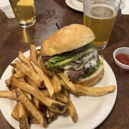 DOUBLE TAP PUB - Updated July 2024 - 83 Photos & 101 Reviews - 409 S ...