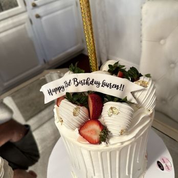 SWEET E’S BAKE SHOP - Updated July 2024 - 390 Photos & 579 Reviews ...