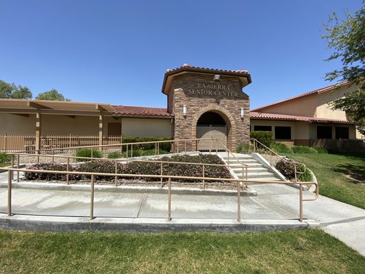 LA SIERRA PARK - Updated December 2025 - 39 Photos - 5272 Mitchell Ave ...
