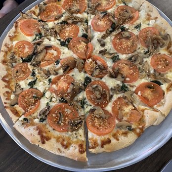 VARSITY PIZZA - Updated September 2025 - 123 Photos & 140 Reviews - 802 ...