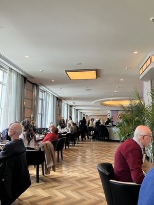 LE 9E - Updated October 2025 - 20 Photos & 11 Reviews - 1500 Boulevard ...