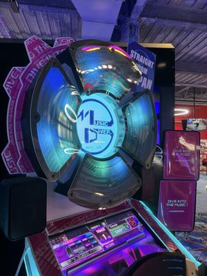 ROUND1 BOWLING & ARCADE - DANBURY - Updated August 2025 - 48 Photos ...