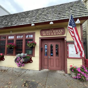 THE QUARTERDECK RESTAURANT - Updated July 2025 - 339 Photos & 618 ...