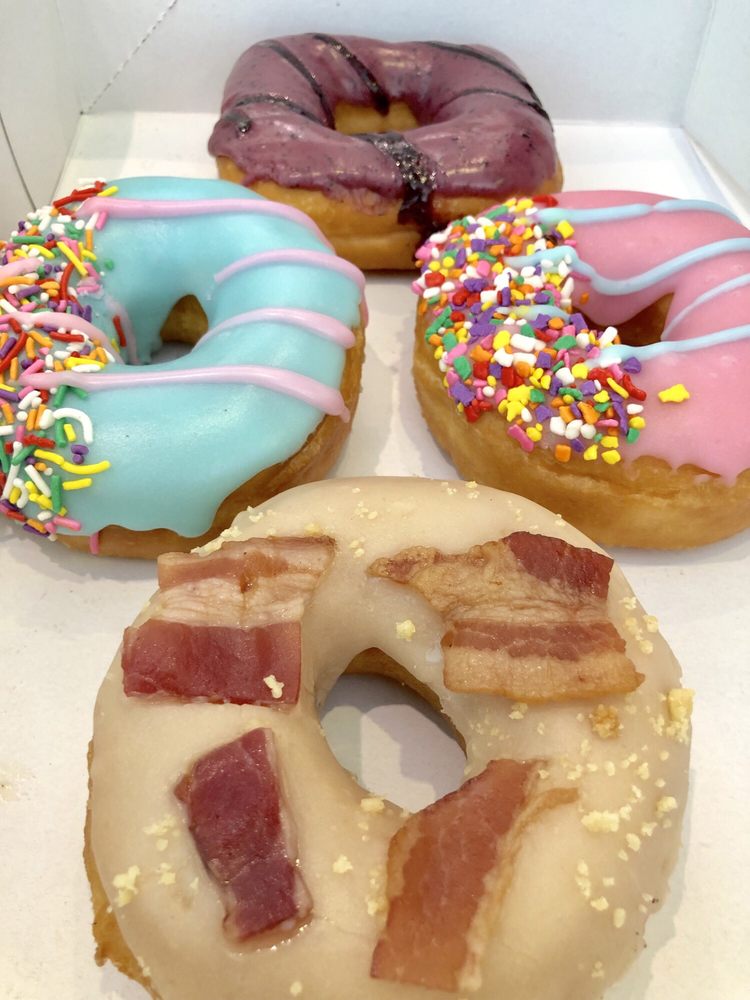 JOLLY MOLLY DONUTS - Updated August 2025 - 11 Photos - Av. Niño Obrero ...