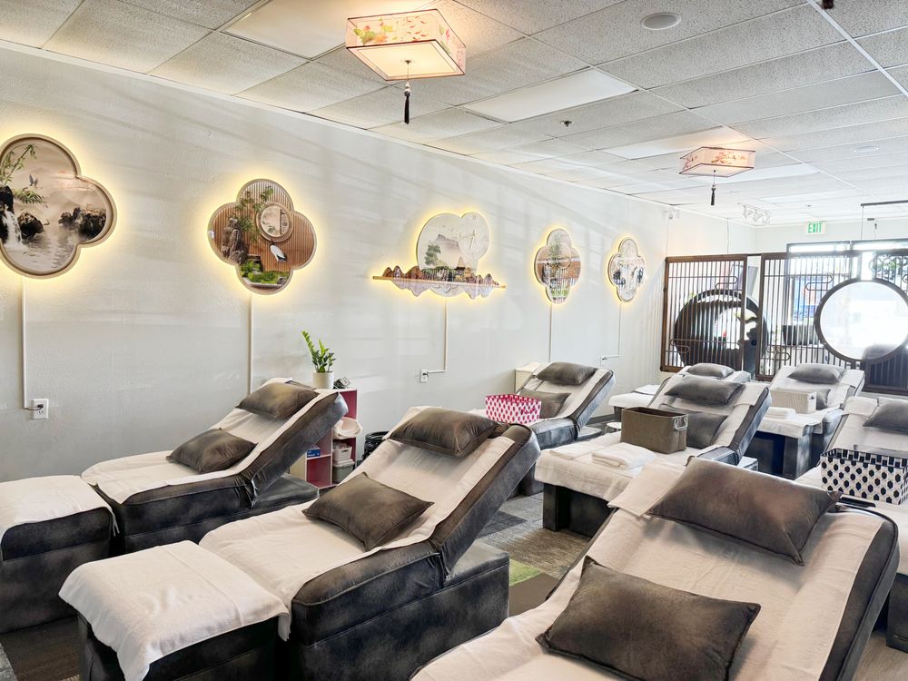 NATURAL HEALTH MASSAGE - Updated April 2025 - 40 Photos - 14256 SE ...