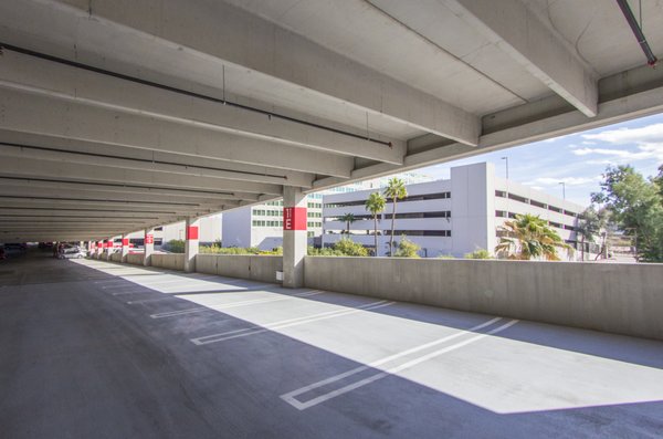 PREFLIGHT AIRPORT PARKING - Updated November 2025 - 108 Photos & 295 ...