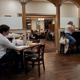 PRIMAVERA PUB - Updated November 2025 - 298 Photos & 146 Reviews - 283 ...