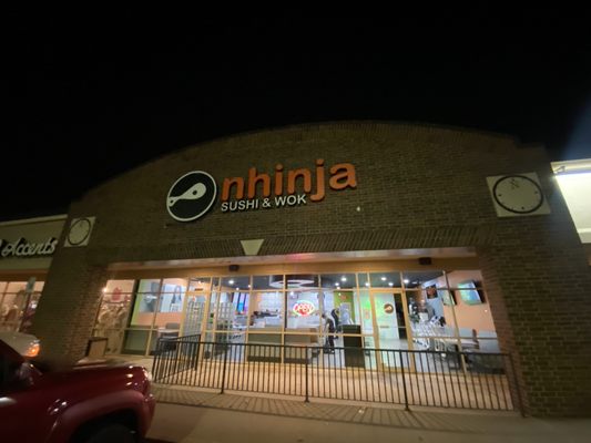 NHINJA SUSHI & WOK - Updated December 2025 - 100 Photos & 105 Reviews ...