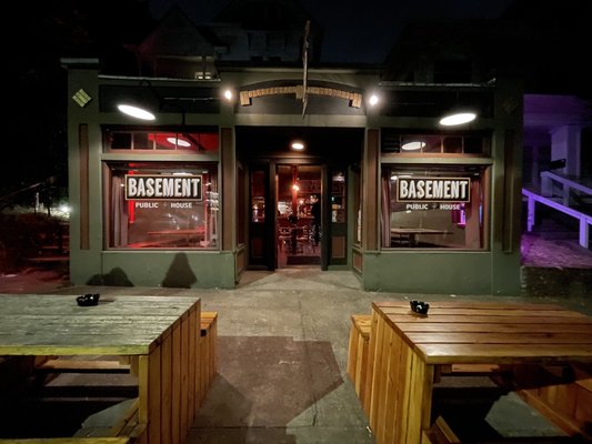 BASEMENT PUB - Updated August 2025 - 32 Photos & 93 Reviews - 1028 SE ...