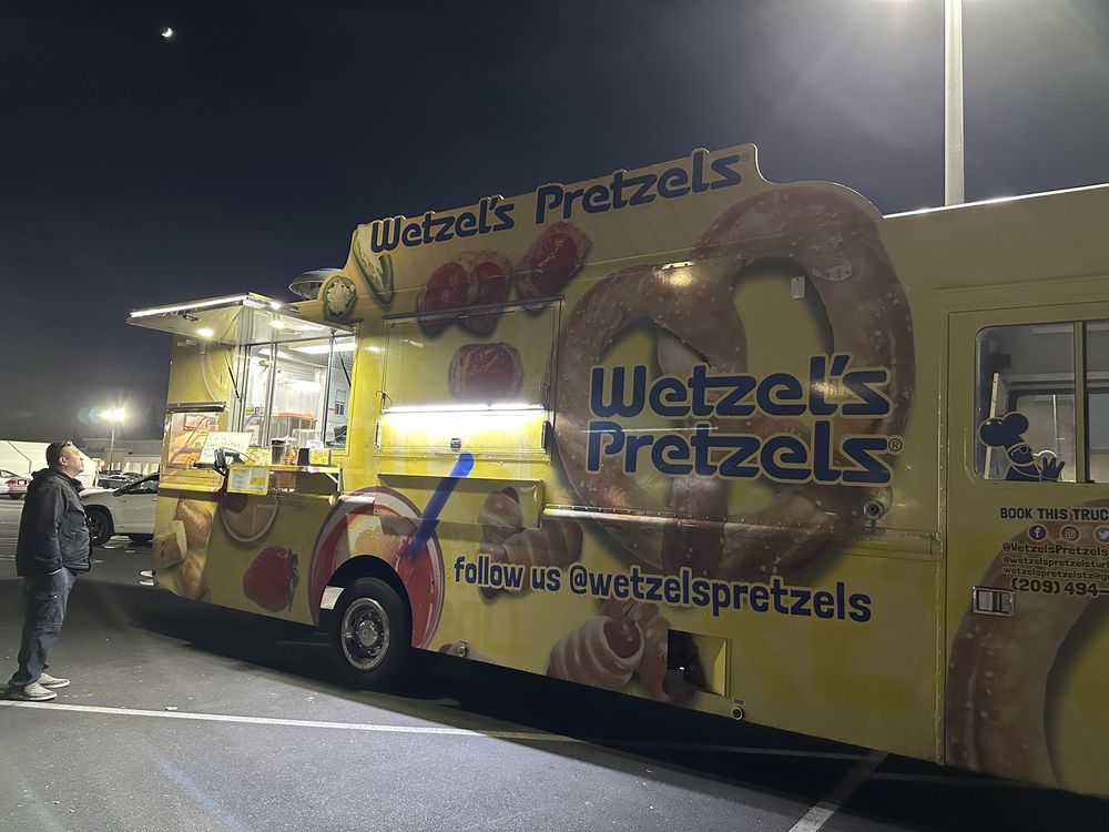 WETZEL’S PRETZELS TRUCK - Updated April 2025 - 2425 McHenry Ave ...