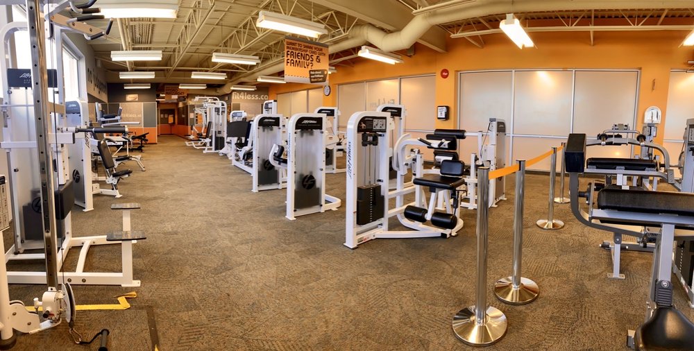 FIT4LESS - Updated December 2025 - 13 Photos - 4270 Innes Road South ...