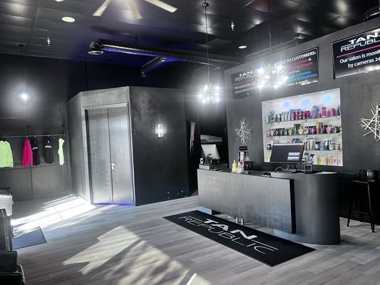 TAN REPUBLIC - BRENTWOOD - Updated June 2026 - 43 Photos & 20 Reviews ...