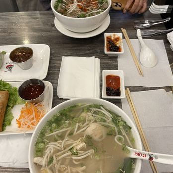 PHO 21 - Updated December 2024 - 886 Photos & 542 Reviews - 2569 S King ...