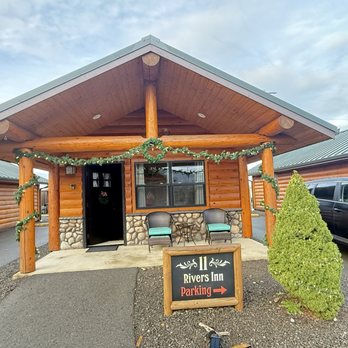 WOODLAND INNS - Updated October 2025 - 31 Photos & 37 Reviews - 711 S ...