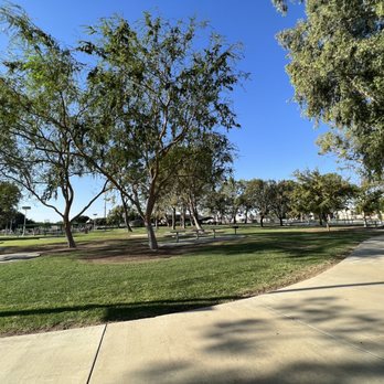 LOST HILLS WONDERFUL PARK - Updated September 2025 - 61 Photos & 32 ...