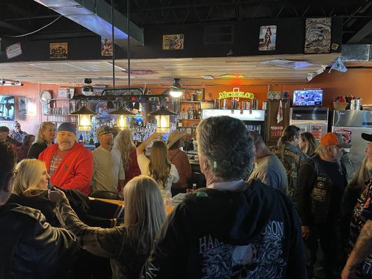 THE 913 - Updated October 2025 - 12 Photos - 6102 State Ave, Kansas ...