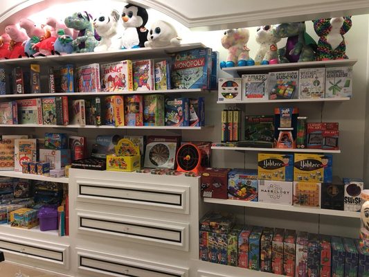 TOY ISLAND - Updated October 2025 - 13 Photos - 2000 Coastal Grand Cir ...