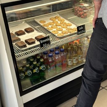 THE UPPER CRUST SANDWICH SHOPPE - Updated November 2024 - 420 Photos ...