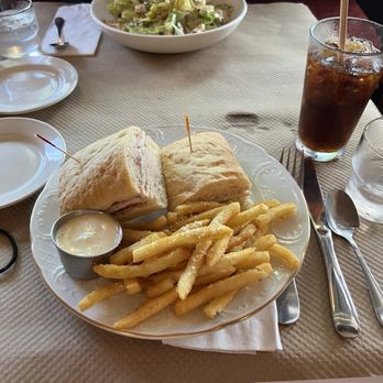 COCO - Updated August 2025 - 611 Photos & 424 Reviews - 888 Main St ...