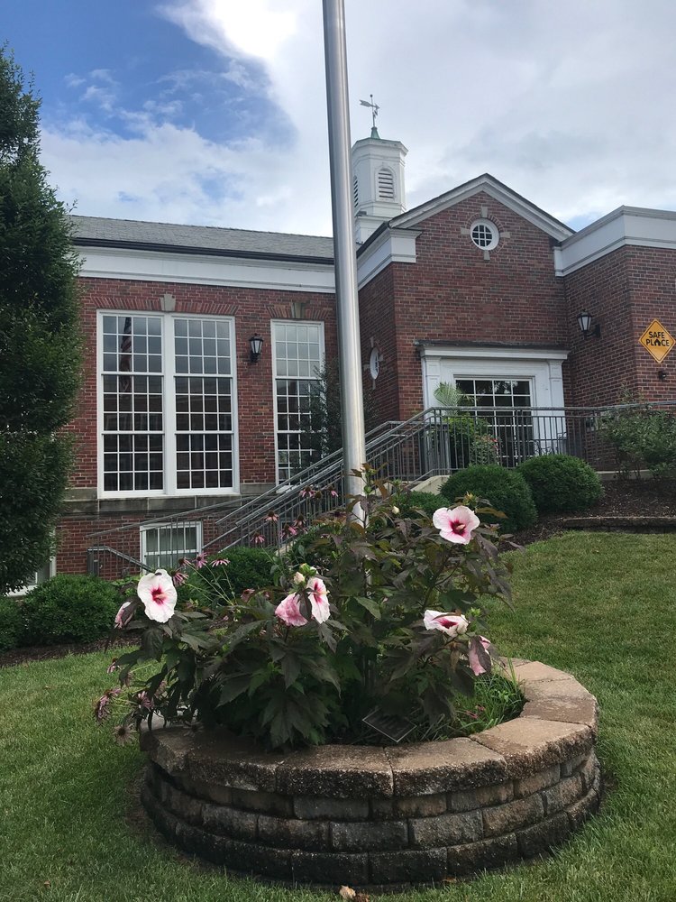 KIRKWOOD PUBLIC LIBRARY - 12 Photos & 13 Reviews - Libraries - 140 E ...