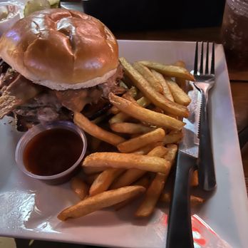 CHECKERED FLAG TAVERN - Updated September 2024 - 355 Photos & 145 ...