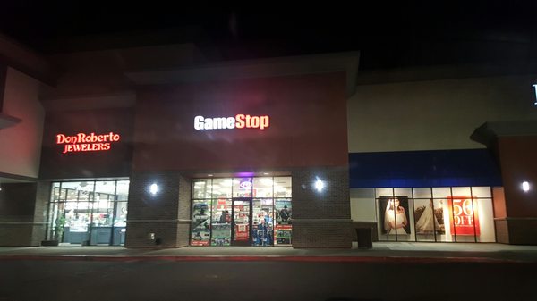 GAMESTOP - Updated December 2025 - 41 Reviews - 10333 Magnolia Ave ...