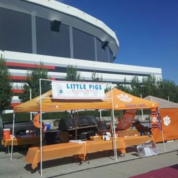 LITTLE PIGS BBQ - Updated January 2026 - 60 Photos & 47 Reviews - 261 ...