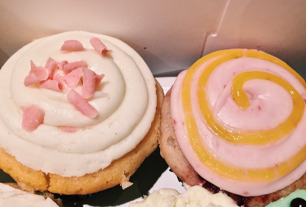 DOTS CUPCAKES CLOSED 589 Photos 593 Reviews Cupcakes 21 N