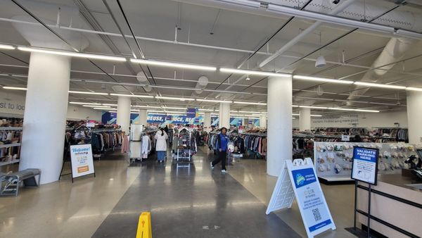 GOODWILL - Updated May 2026 - 32 Photos & 79 Reviews - 1403 New York ...