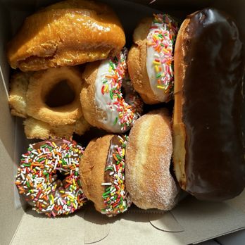 FRIENDLY DONUT HOUSE - Updated May 2024 - 529 Photos & 433 Reviews ...