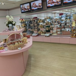 MALLEY’S CHOCOLATES - 29 Photos & 26 Reviews - Candy Stores - 13400 ...