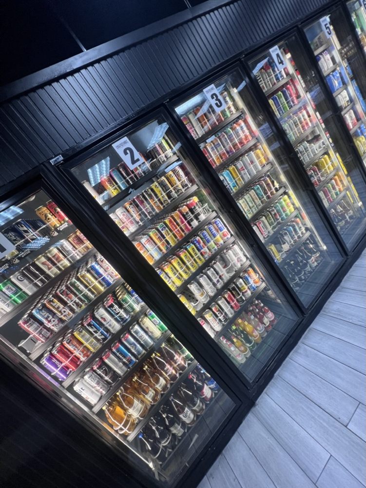 CAL MART BEER & WINE - Updated October 2025 - 21 Photos & 21 Reviews ...