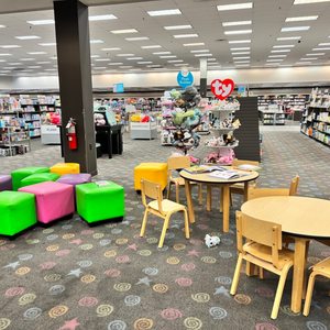 NEX - Updated December 2025 - 15 Photos - 250 Saufley St, Pensacola ...