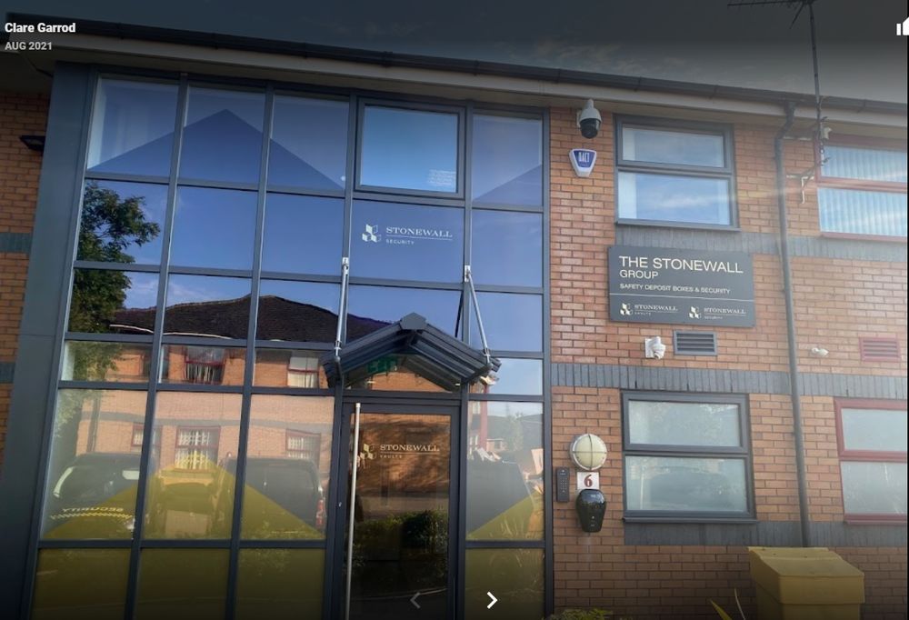 STONEWALL VAULTS - 6 Mitchell Court Castle Mound Way, Rugby ...