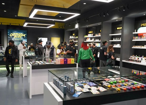 GOTHAM BUDS - Updated December 2024 - 14 Photos - 248 W 125th St, New ...