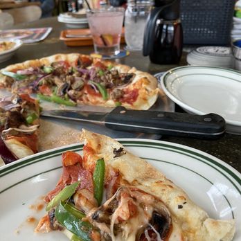 MAMA’S ON 39 - 3785 Photos & 5129 Reviews - 21022 Beach Blvd ...